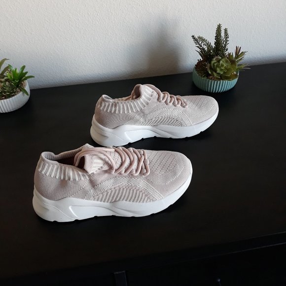 Cuccoo | Shoes | Cuccoo Chunky Dusty Pink Sneakers Size 75 | Poshmark